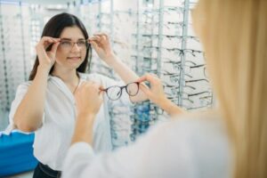 Becoming an Optical Technician: Essential Skills, Qualifications, and ...